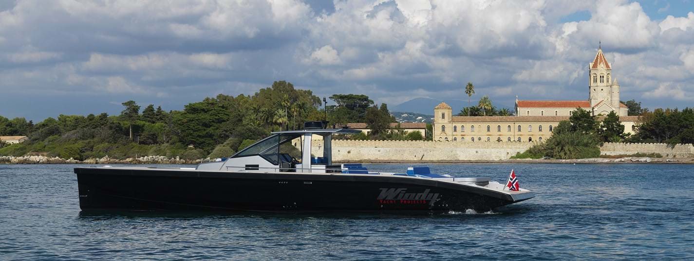 Windy SR52 Blackbird - Nautic Luis