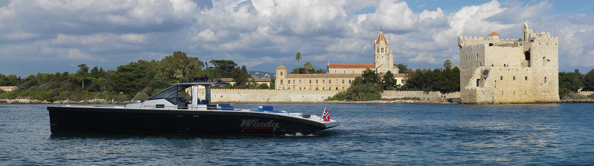 Windy SR52 Blackbird - Nautic Luis